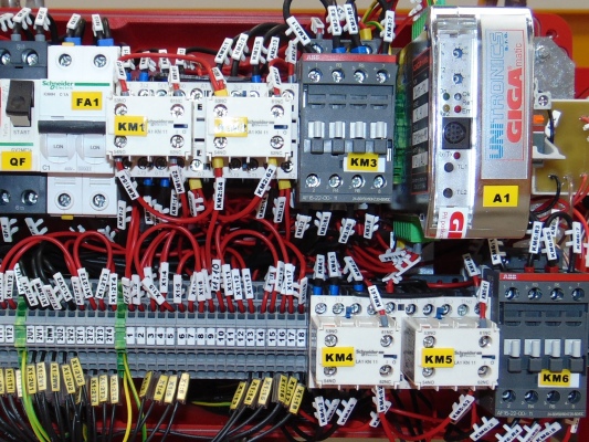 GIGAmatic – overload switch + monitoring - GIGA - cranes and hoists