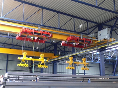 Single girder bridge crane GJMJ 1,8t+1,8t/27,5m with rope stabilization ...
